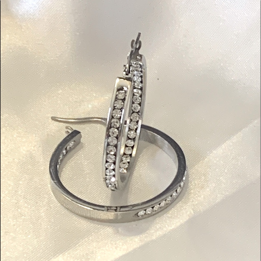 Cubic Zirconia Stones Channel Set In Sterling Silver … - Gem